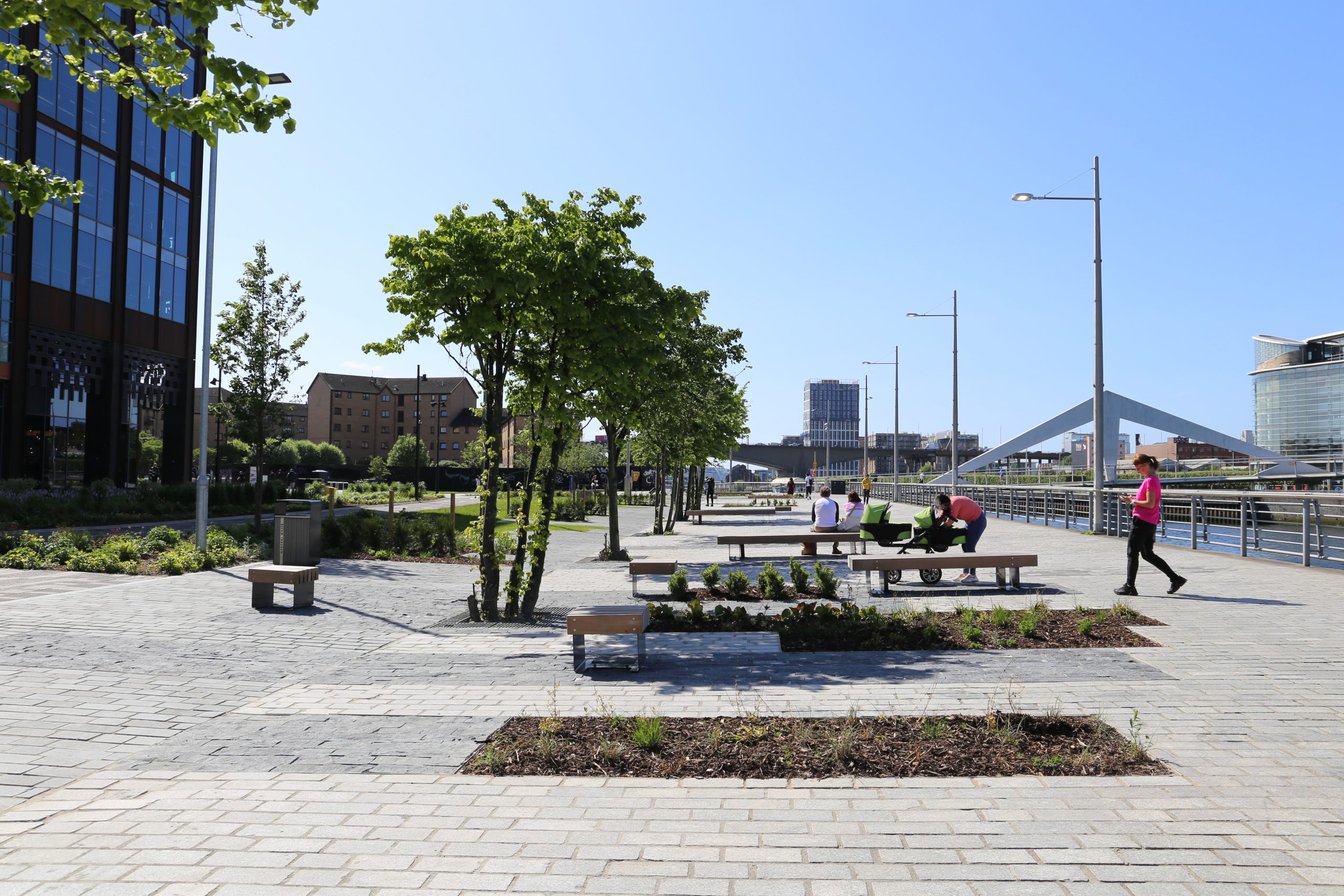 Tradeston Waterfront Promenade - Hirst Landscape Architects
